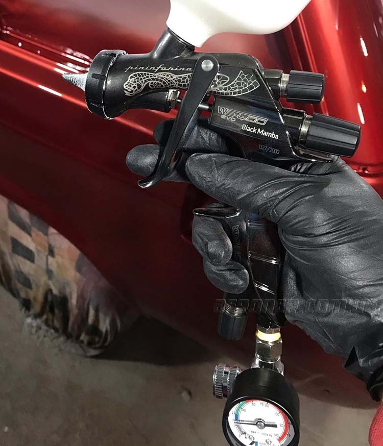 Краскопульт Iwata Supernova Black Mamba WS-400 Special Edition - купить в Киеве, цена в магазине ...